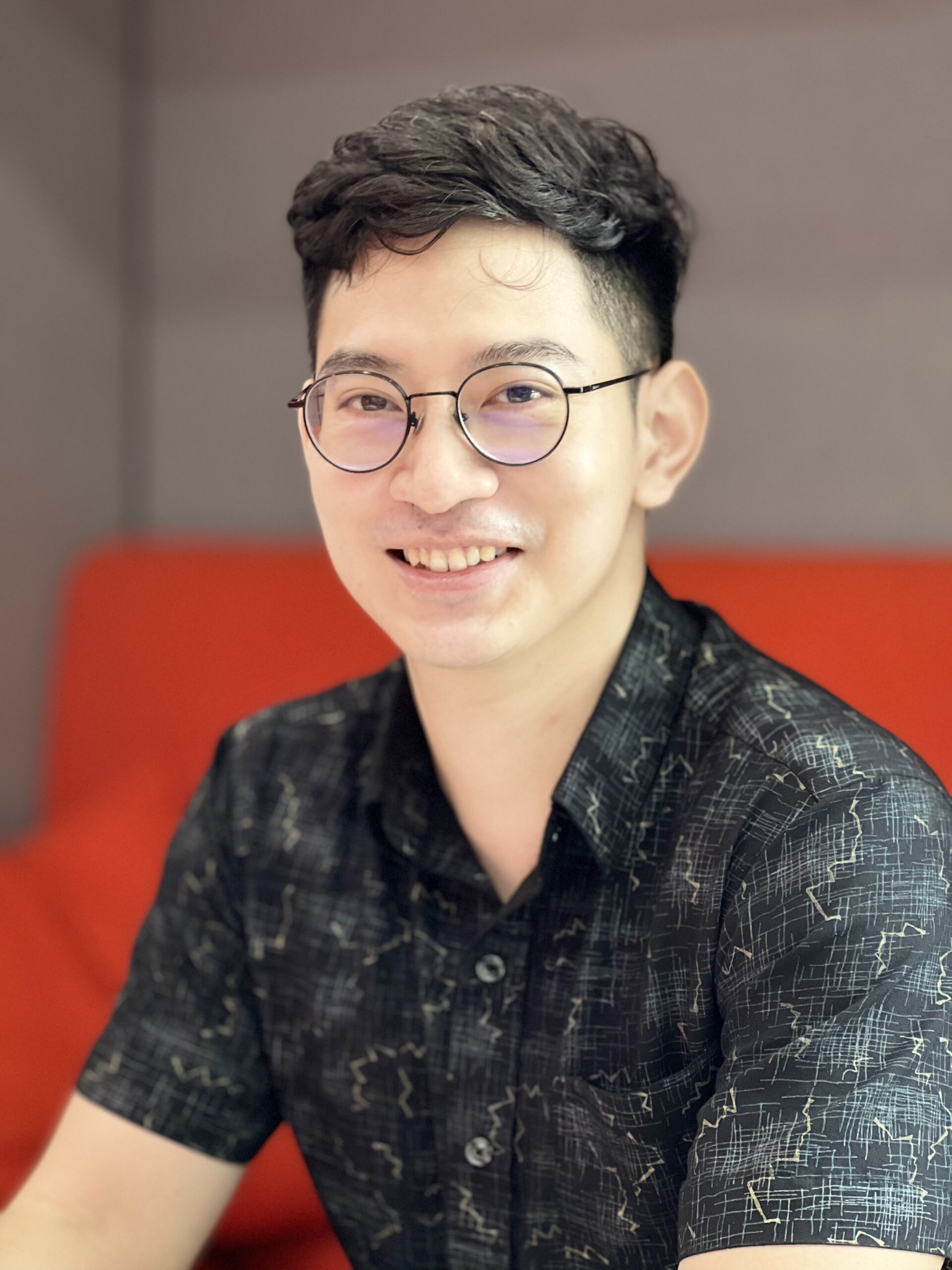 Nguyen Quang's Instagram, Twitter & Facebook on IDCrawl