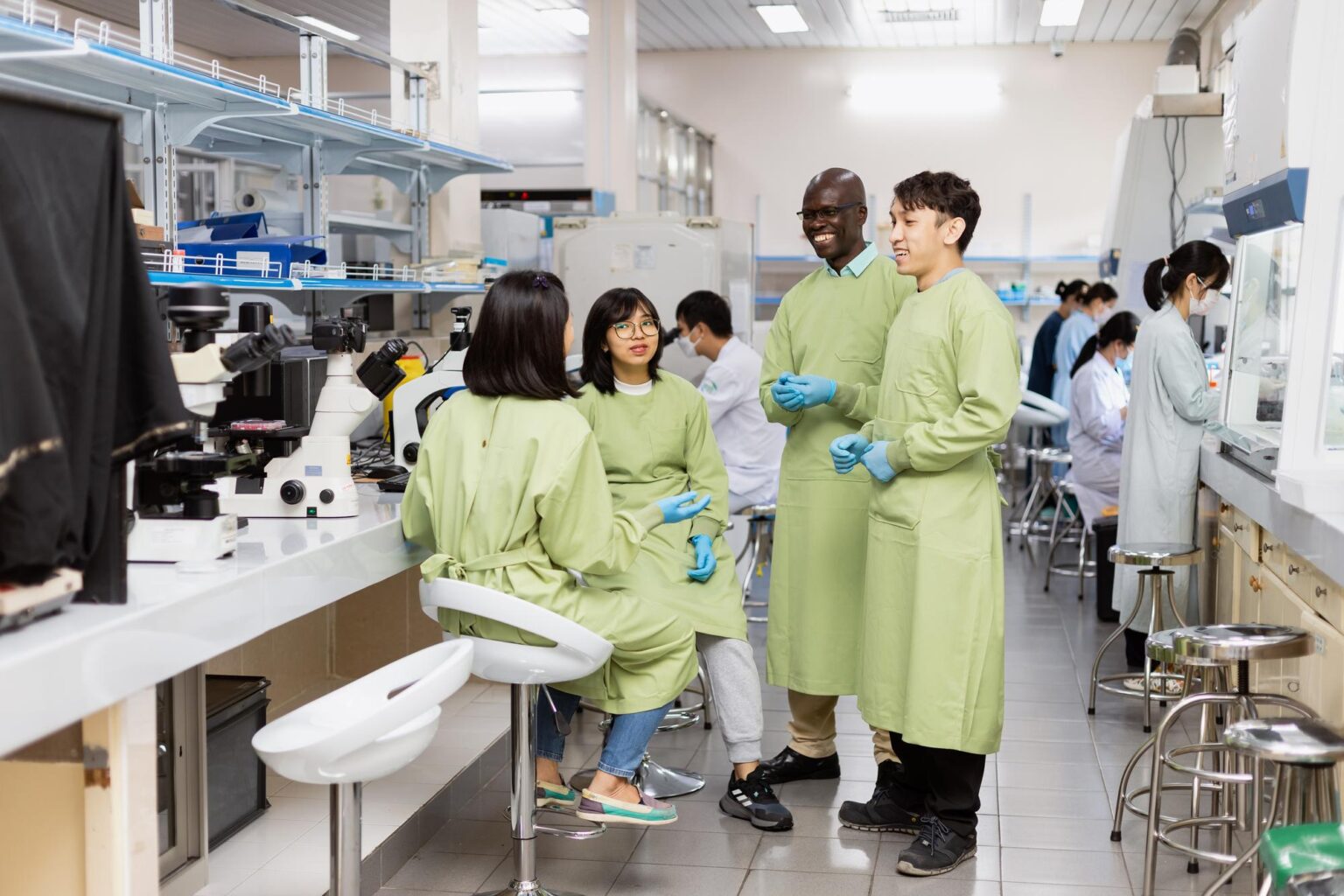 Laboratories - OUCRU